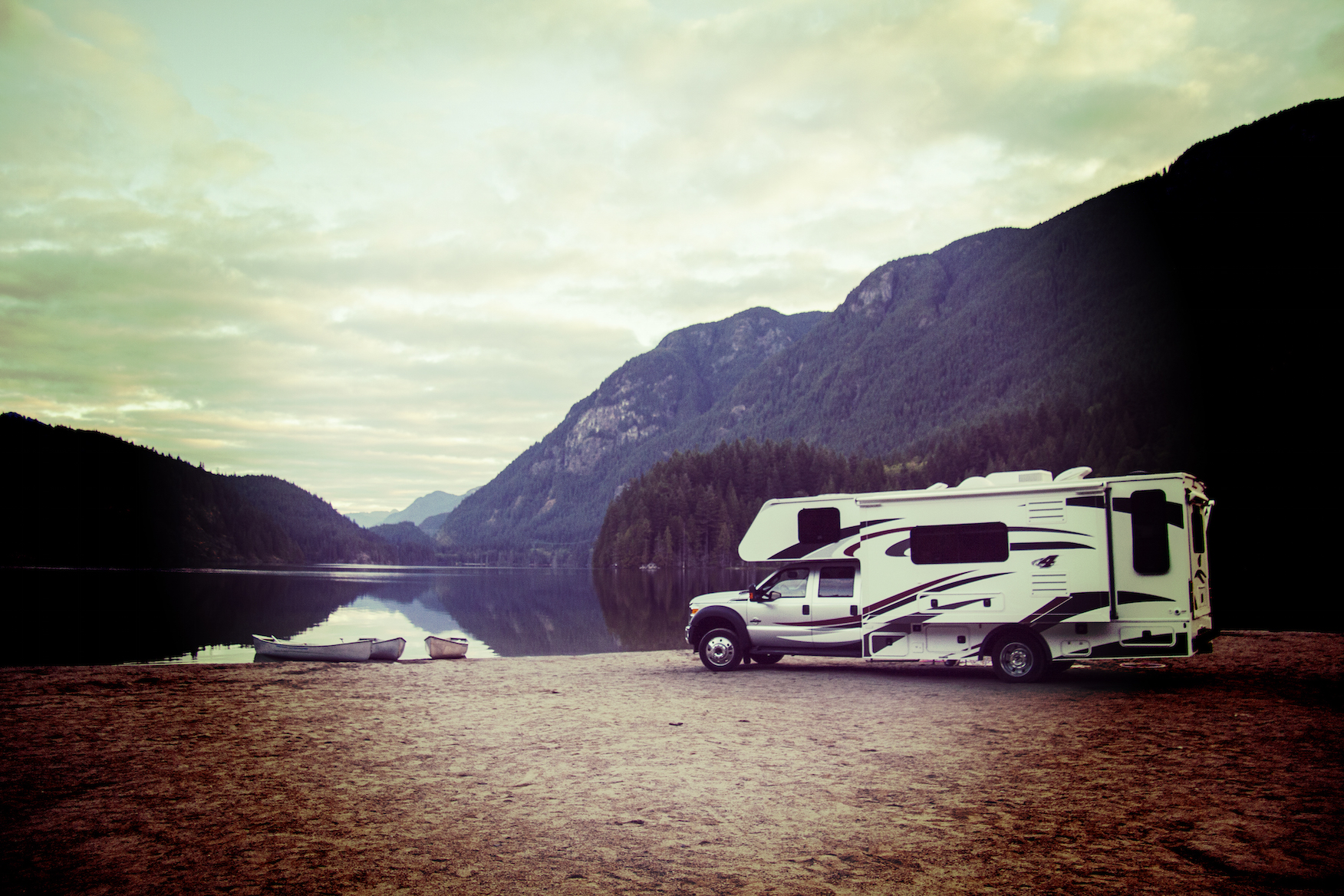 Go Big or Go Home! How to Buy an RV - GOOD HANDS Blog