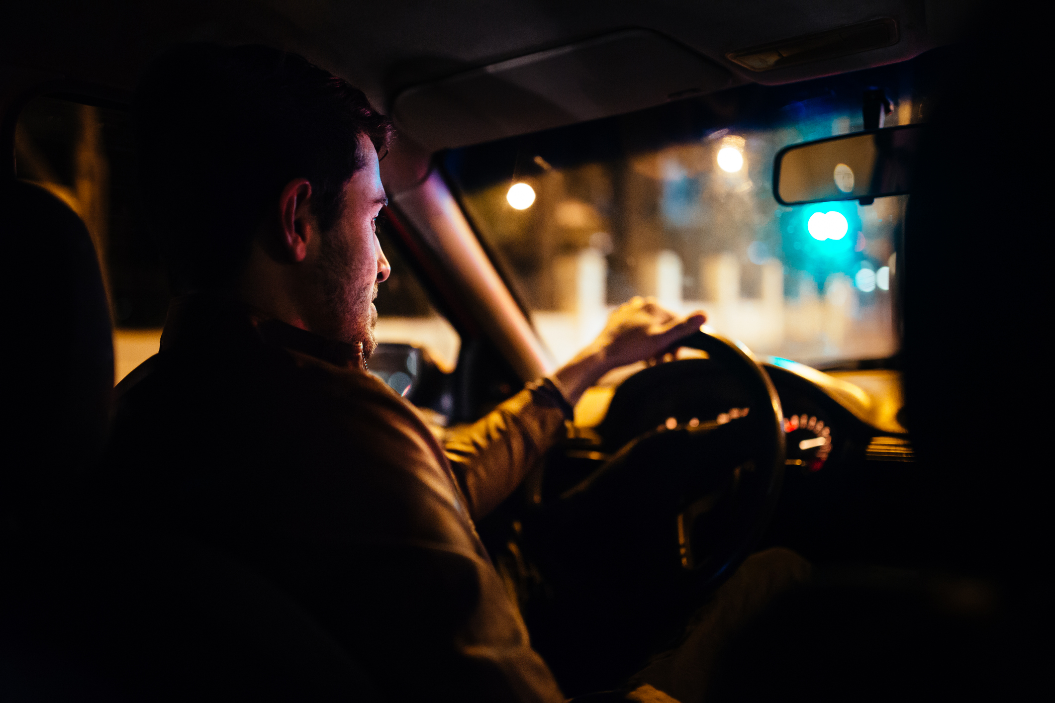 Top 10 Tips for Driving at Night - GOOD HANDS Blog
